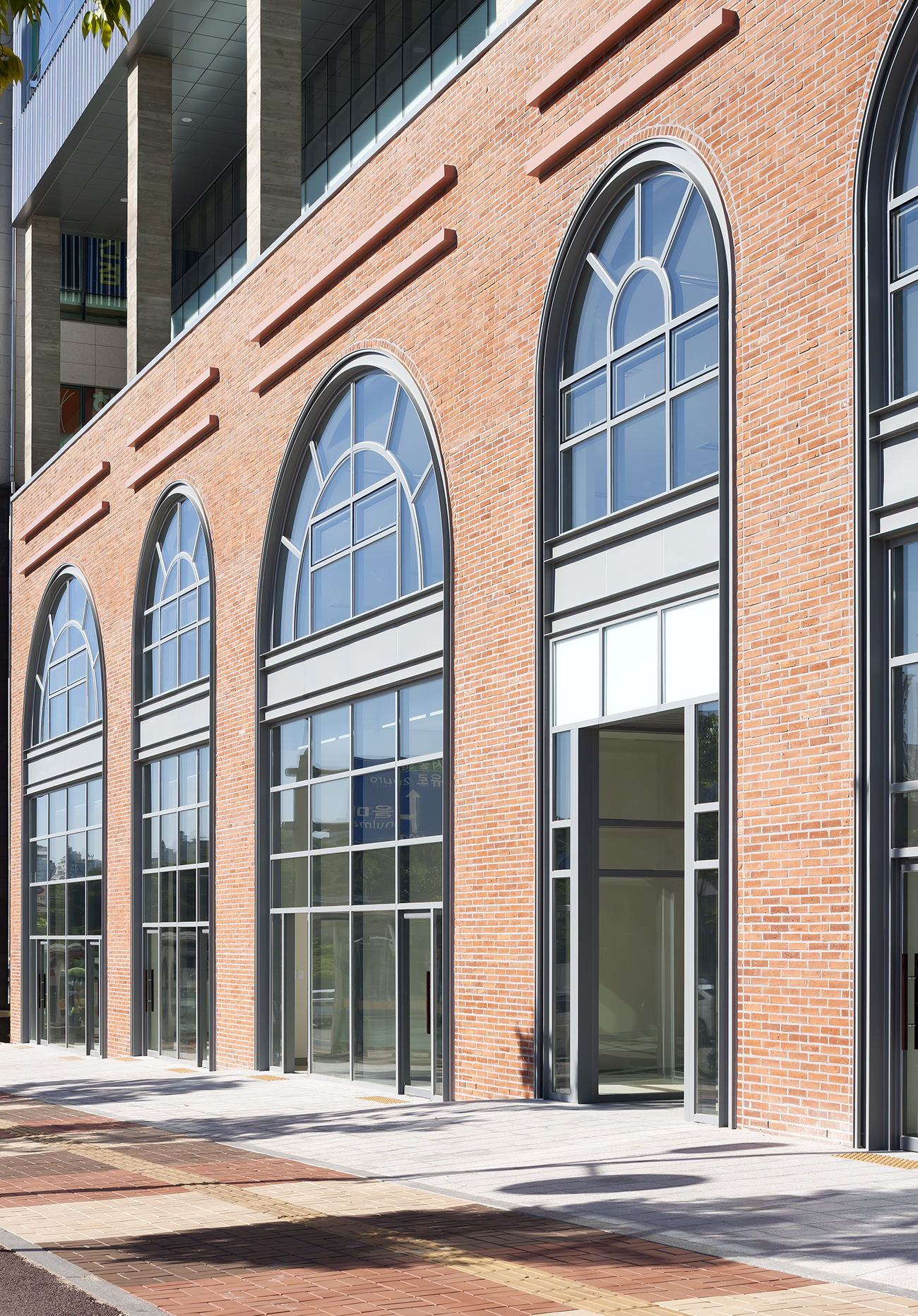 The Square Commercial더 스퀘어 – ONGODANG architects