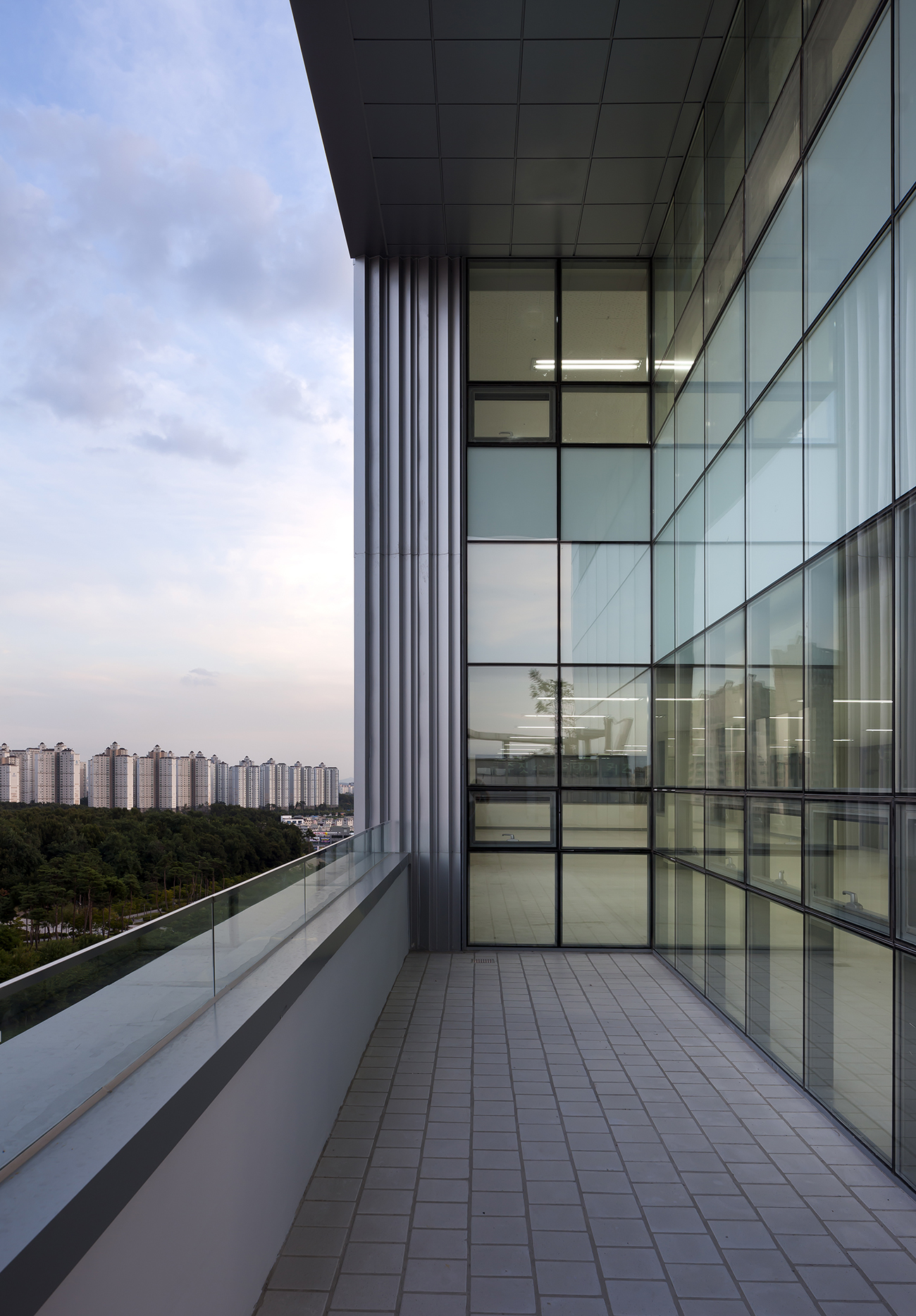 The Square Commercial더 스퀘어 – ONGODANG architects